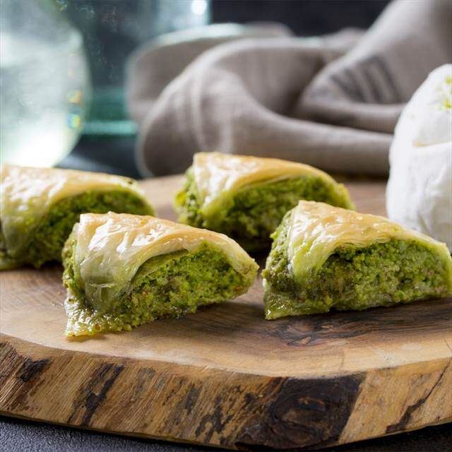 FISTIKLI TATLILAR